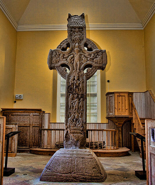 What is the Jewelry style High Crosses Of Ireland?